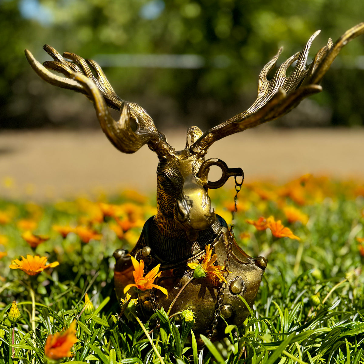 Eugene the Moose Bust – Thomas Lee Living