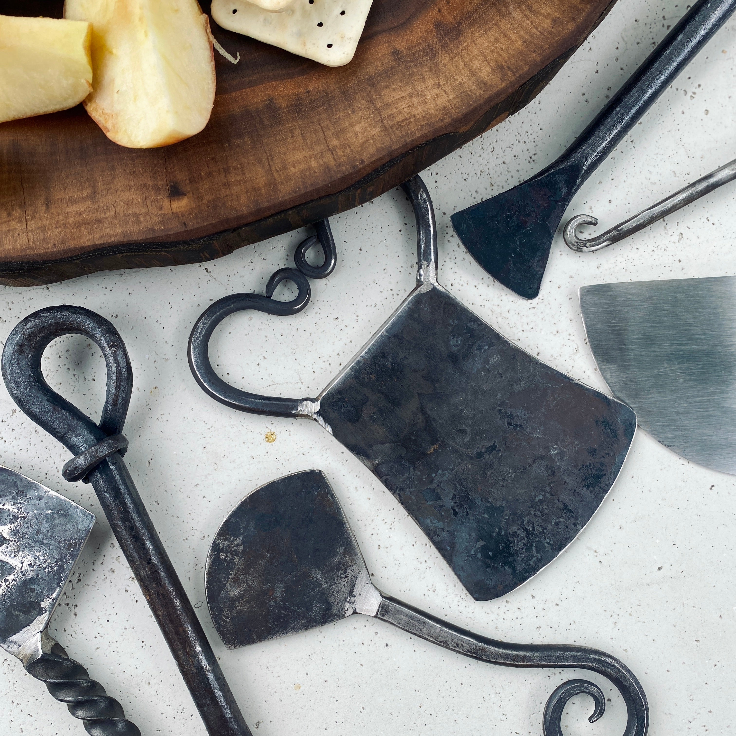 Colonial Cheese Chopper – Thomas Lee Living