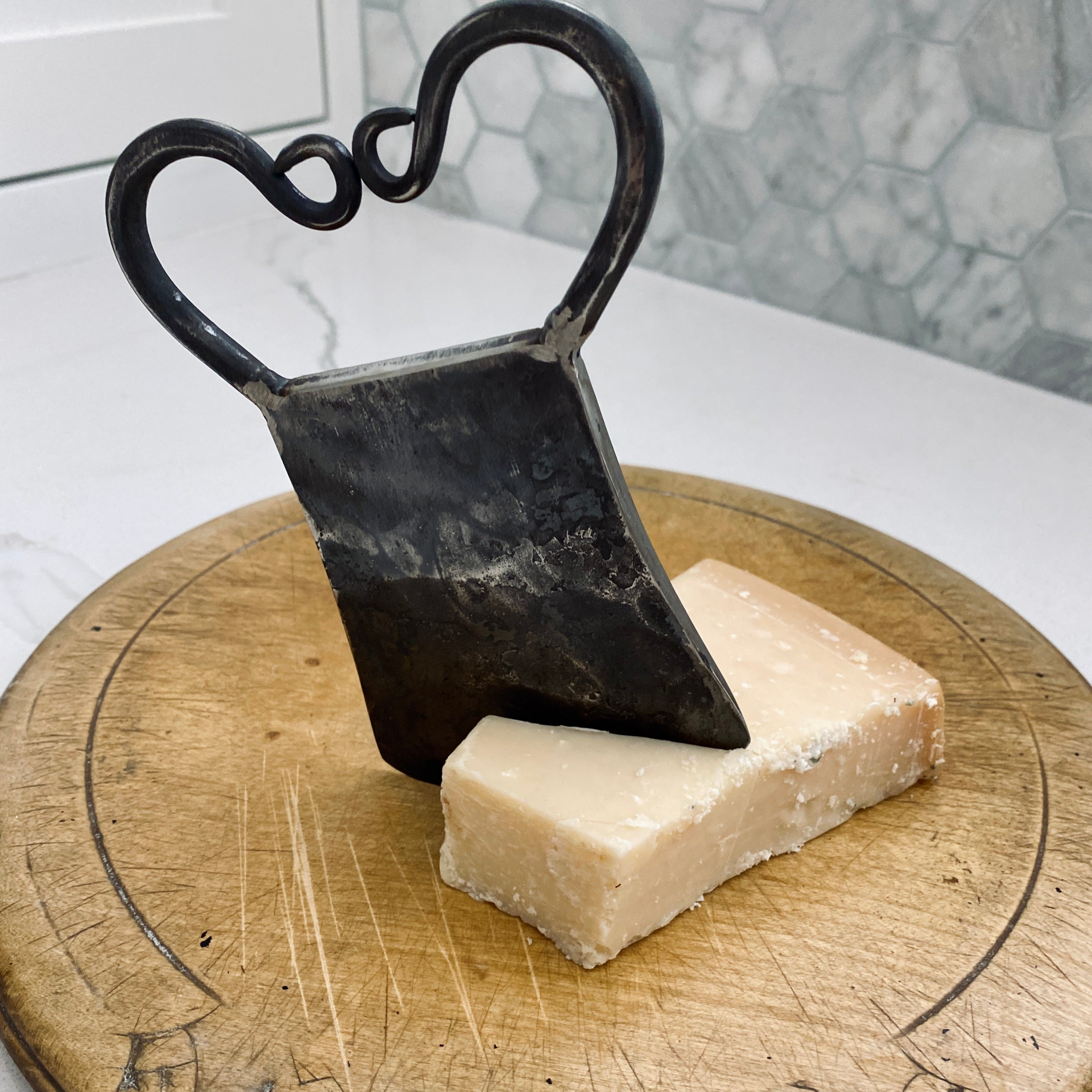Colonial Cheese Chopper – Thomas Lee Living