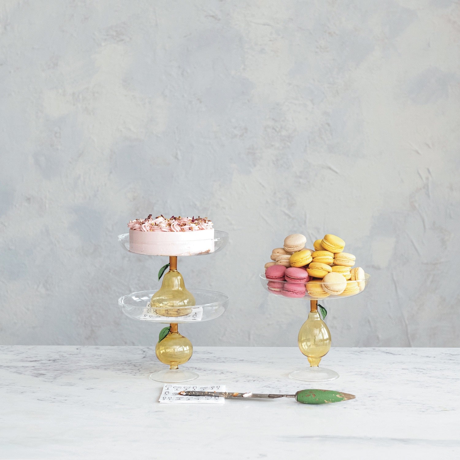 Pear Shaped Glass Pedestal – Thomas Lee Living