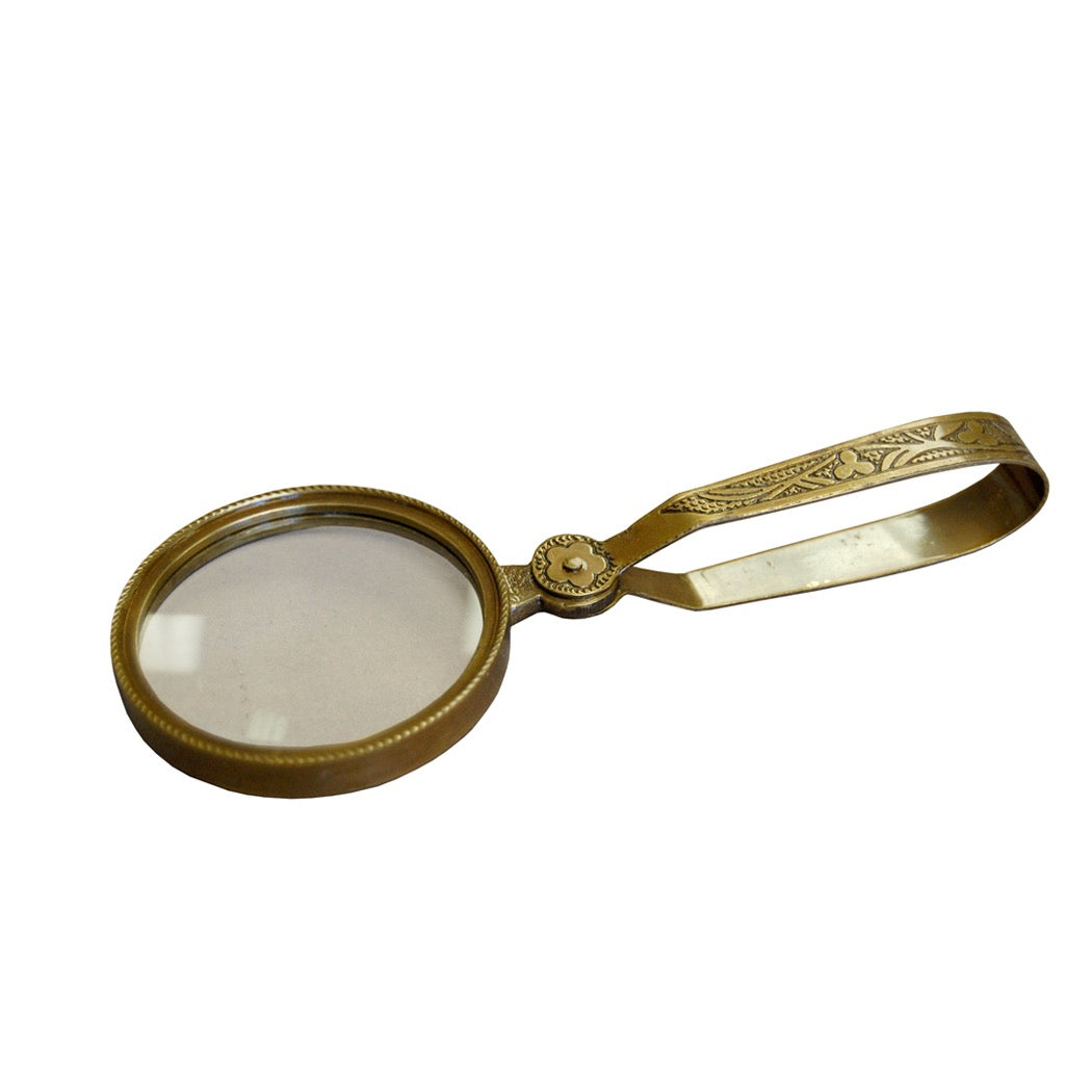 Antiqued Brass Magnifying Glass – Thomas Lee Living