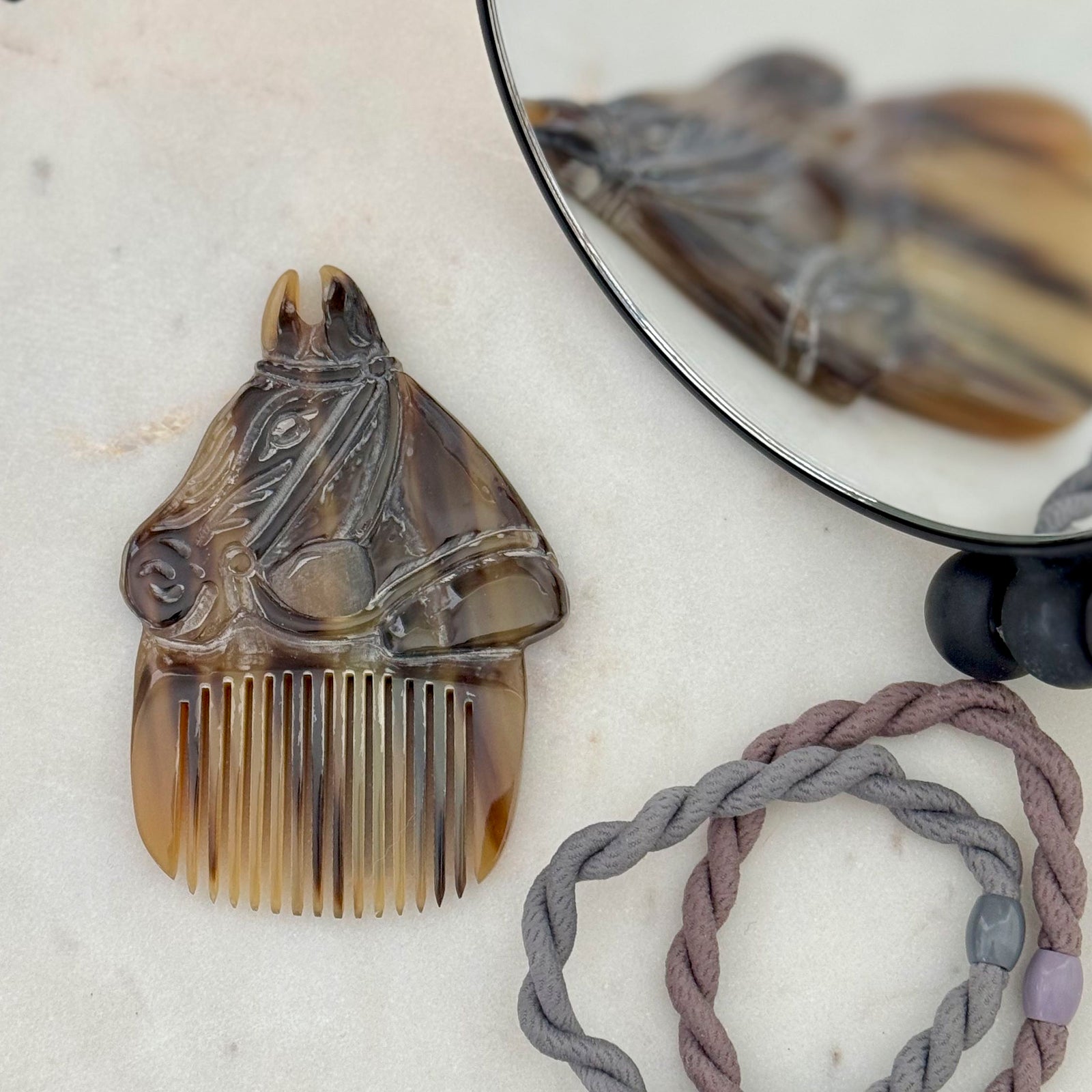 Horn Carved Horse Hair Comb – Thomas Lee Living